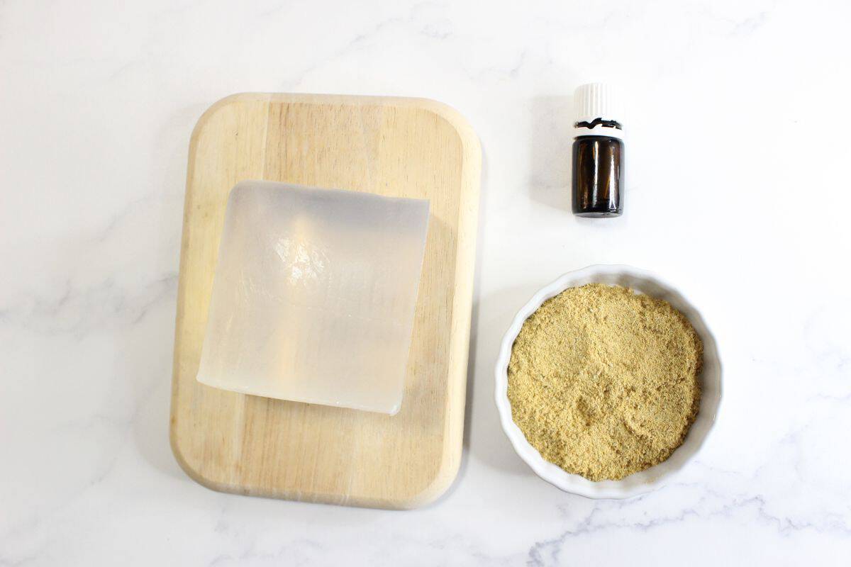 Easy, Beautiful Calendula Soap Recipe - Heritage revived